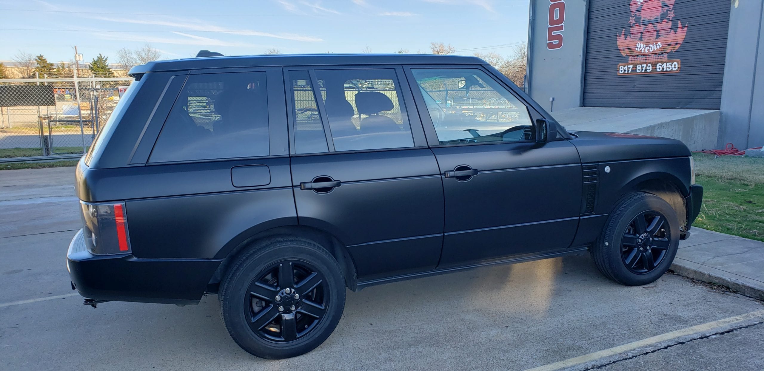 3M Satin Black Range Rover | Mobile Media Graphics